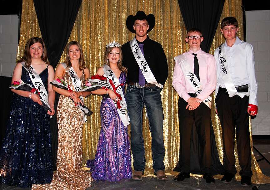 Cole R-5 High School celebrates ‘Roaring ’20s’ prom | Jefferson City ...