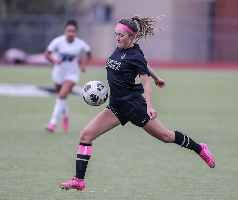 Kayla Hurley looks to lead Bentonville girls to repeat state title ...