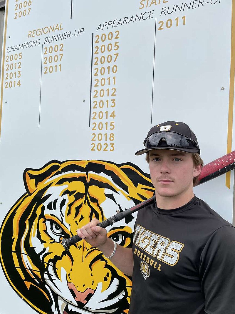 Conner Hubbs provides the highlights for state-bound Prairie Grove ...