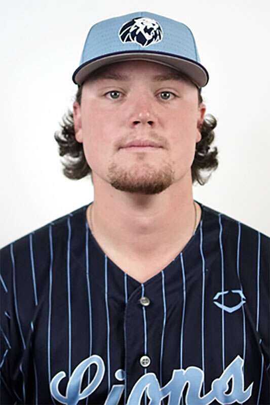 Former Charleston standout Ross helps UAFS baseball extend its season ...