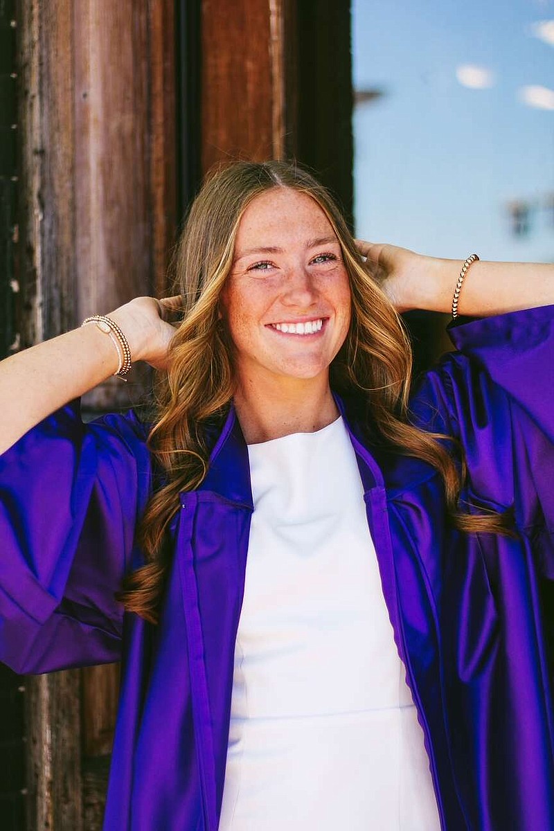 FL senior receives PEO STAR Scholarship | Hot Springs Sentinel Record