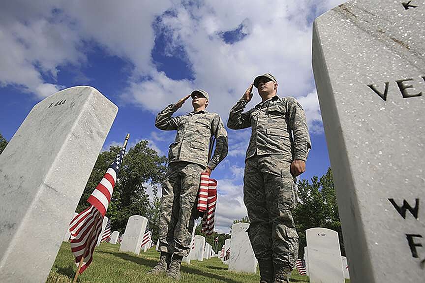 Honoring the nation’s fallen servicemen is true meaning of holiday ...