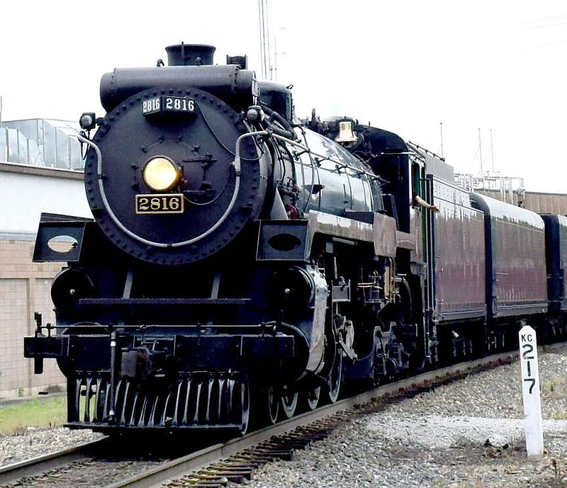 Blast from the past steams through Decatur on its way south | Westside ...