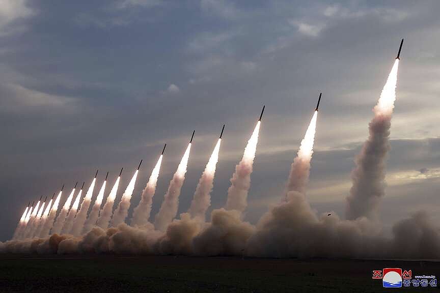 Kim oversees tests of rocket launchers | The Arkansas Democrat-Gazette ...