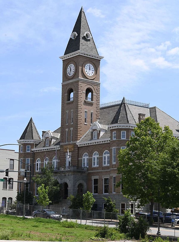 It’s about time: Historic Washington County Courthouse clock tower back ...