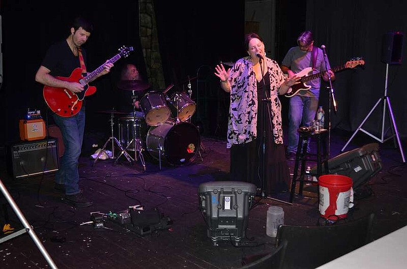 Gypsy Rain set excites Live@5 | Pine Bluff Commercial News