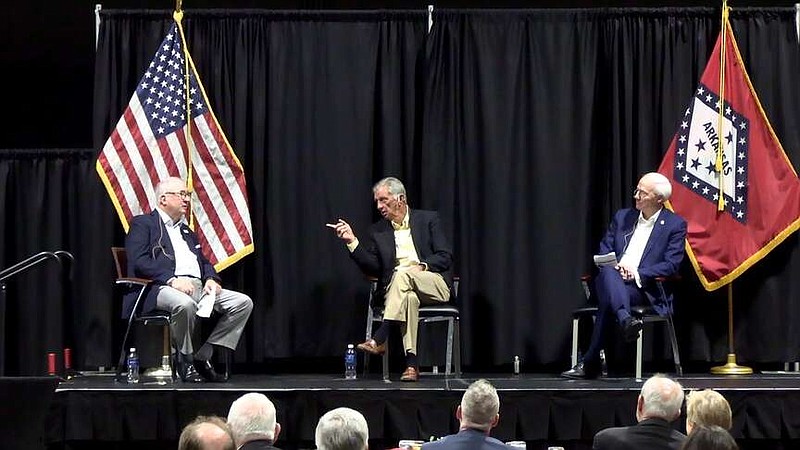 WATCH | Former Govs. Asa Hutchinson, Mike Beebe speak at University of ...