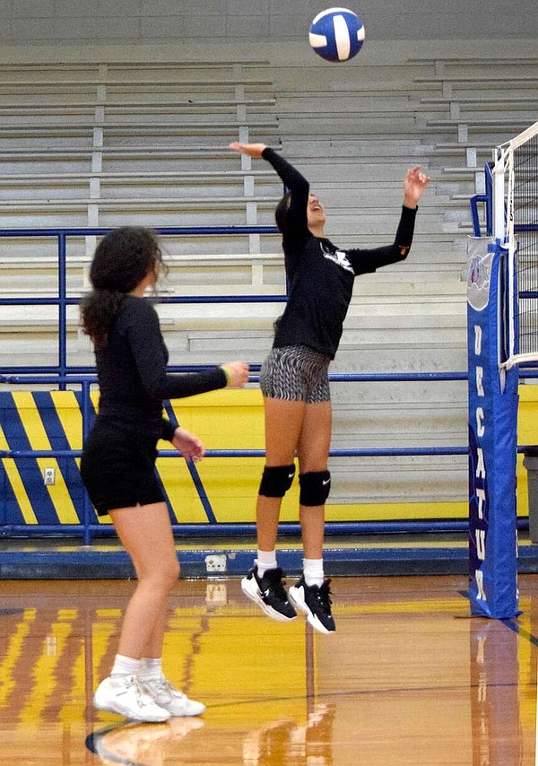 Decatur Volleyball | Westside Eagle Observer