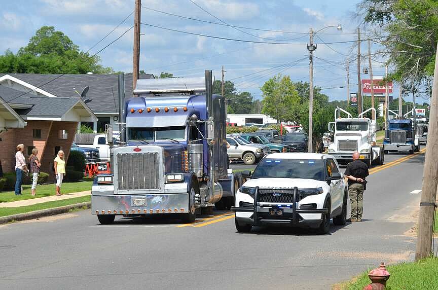 Fordyce honors victims as community recovers | Pine Bluff Commercial News