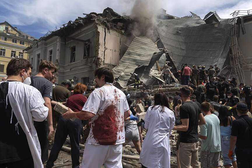 Russia attacks 5 cities, hits children’s hospital in Kyiv | Northwest ...