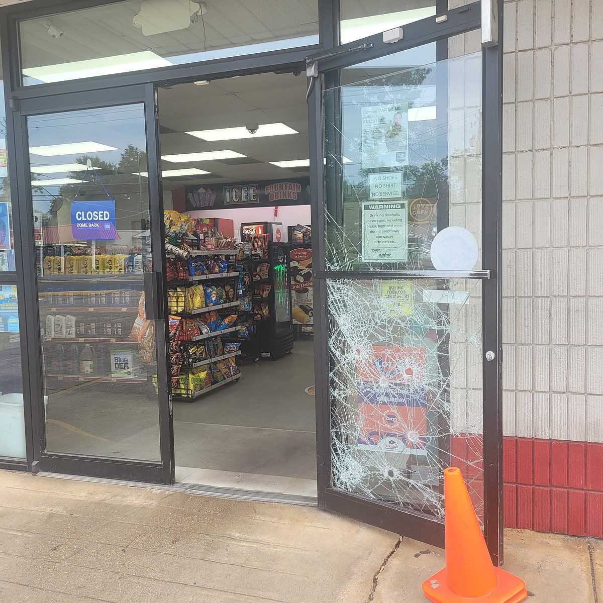 Hammer used as way to gain entry to Camden gas station | Camden News