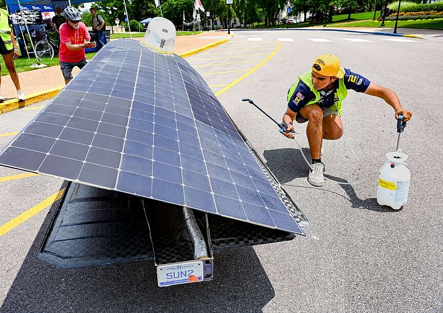 Solar cars race through Jefferson City, stop at Capitol | Jefferson ...