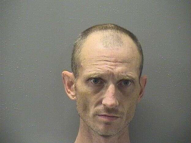 Homeowner flags down officer, alerts him to alleged theft | Hot Springs ...