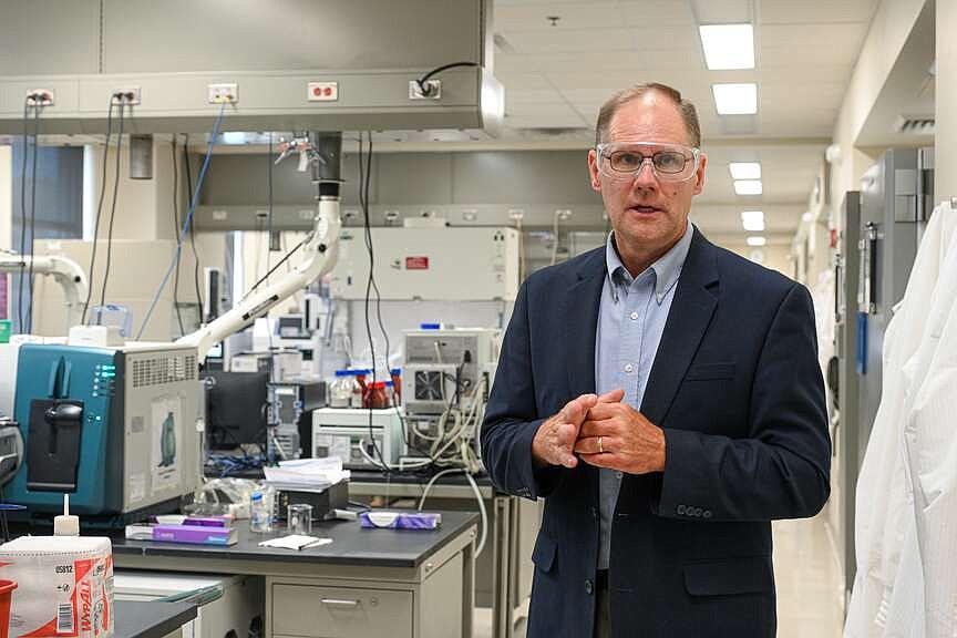 After retirement, state lab director intends to hang around Folk ...