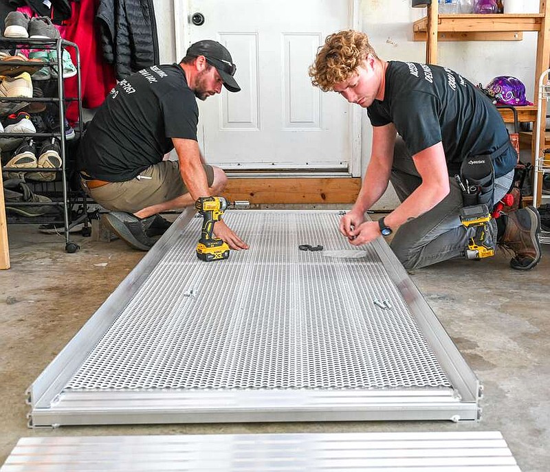 Family receives wheelchair ramp through ILRC | Jefferson City News Tribune