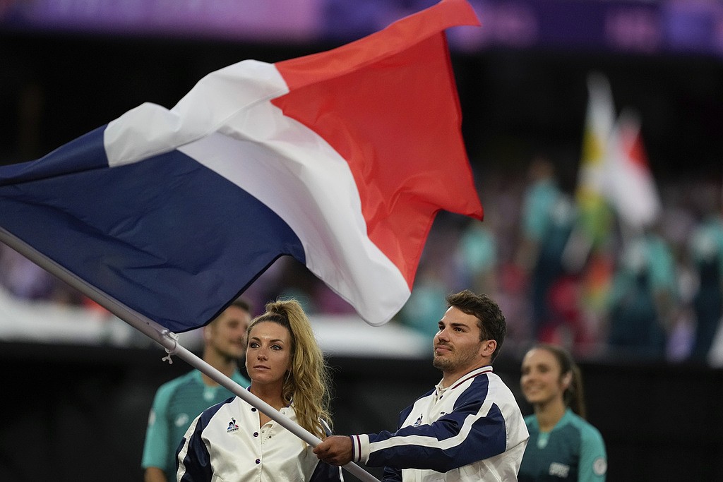 Paris is closing out the 2024 Olympics with a final star-studded show ...