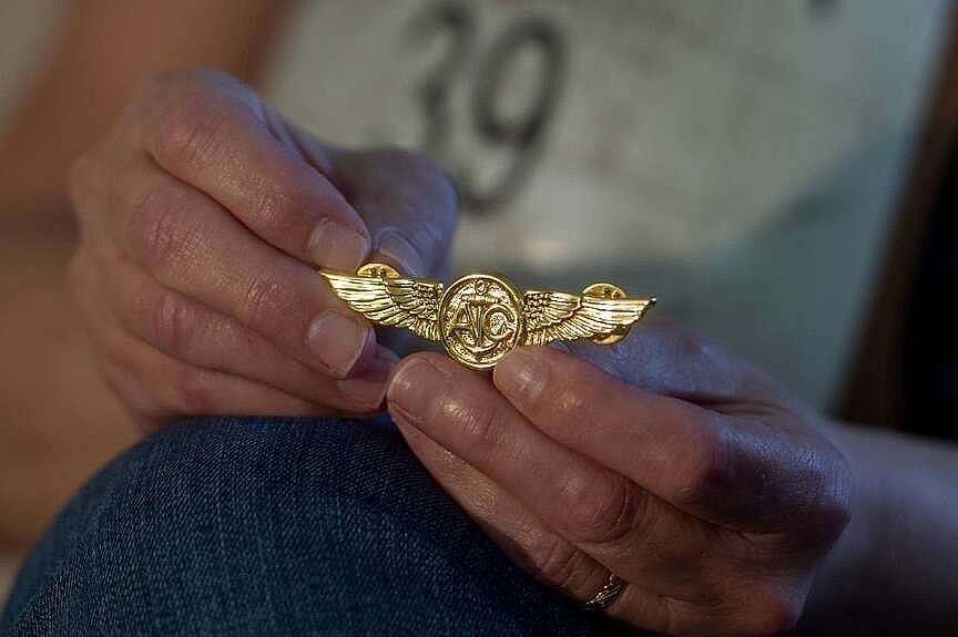 Marine who died trying to save crew to receive top noncombat medal ...