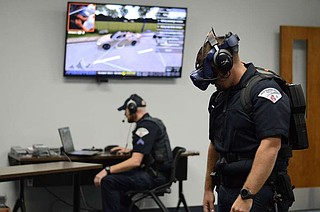 Van Buren police train to interact with civilians using virtual reality ...