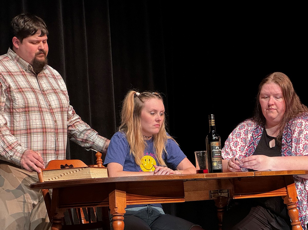 Second Stage performs 'Rabbit Hole' | Magnolia Banner News