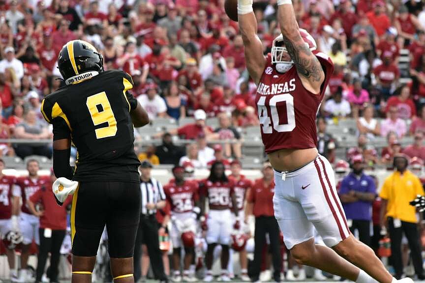 Texarkana’s Ahkhari Johnson, Landon Jackson see action in Arkansas ...