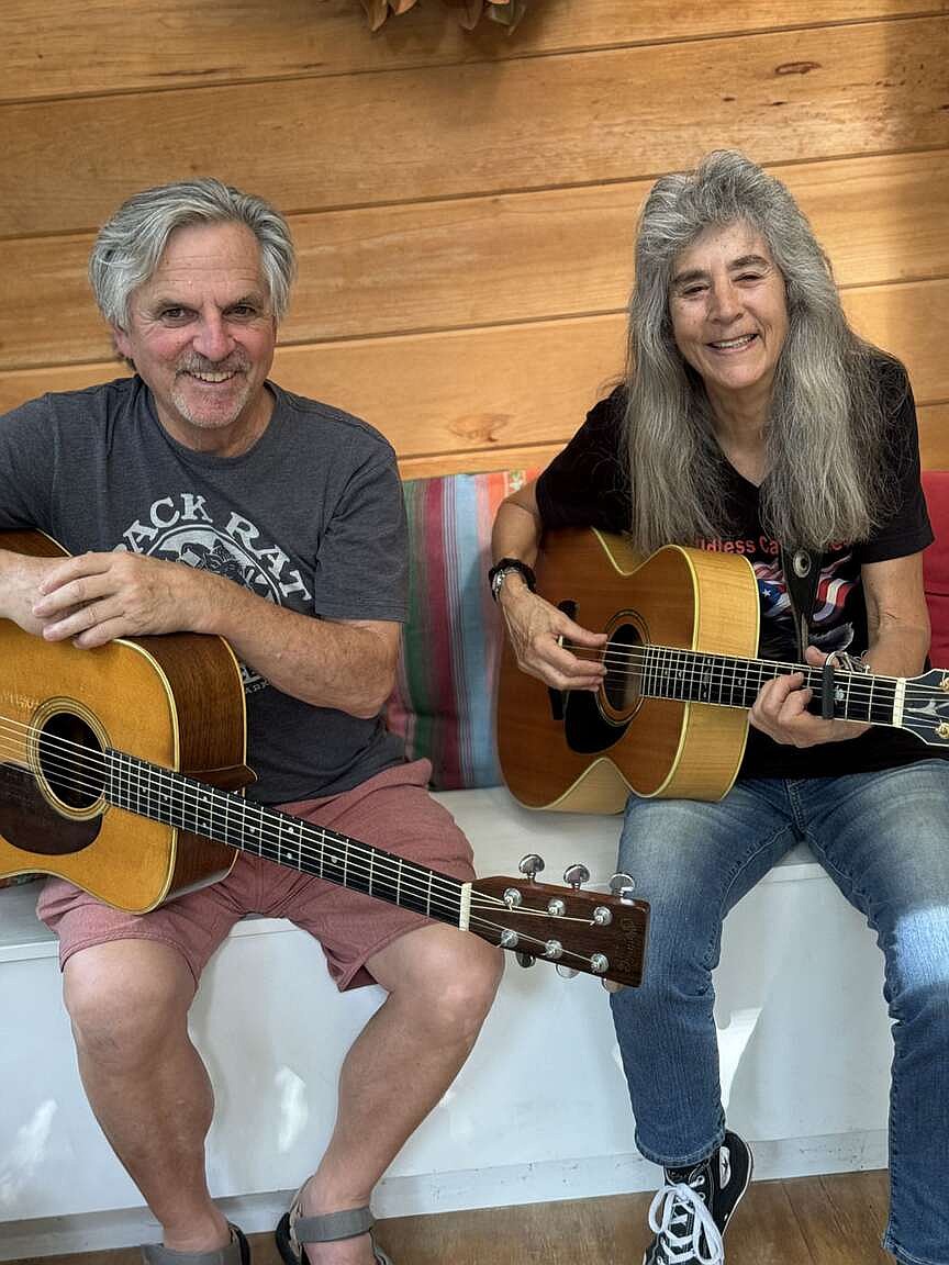 Cranes, music and words: Kwiatkowski hosts International Peace Day ...