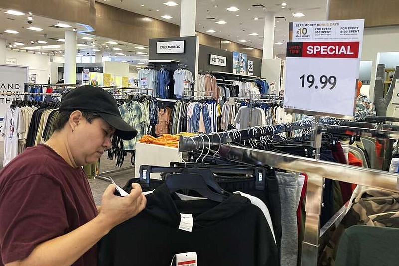Weak consumer spending, flat employment leading to stalled economy ...