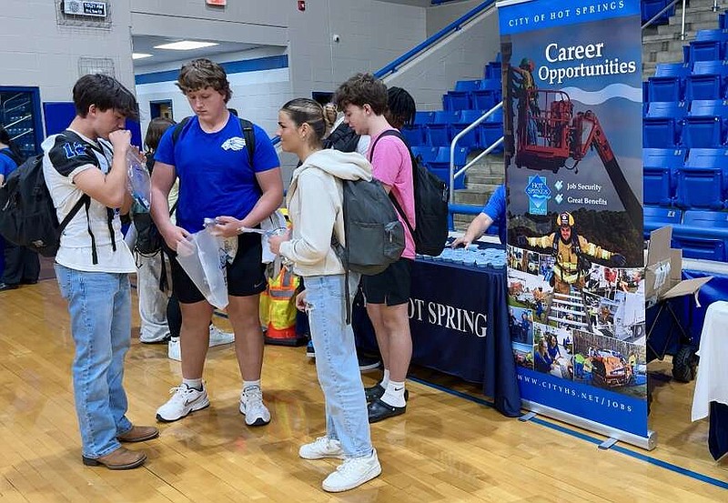 WATCH | ‘Showing students their options’: J’ville hosts career fair ...