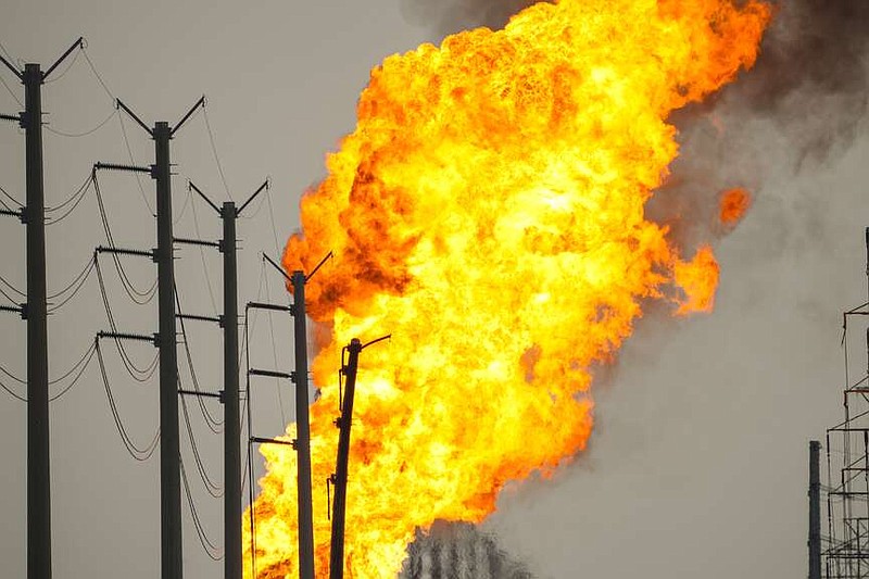 Natural gas pipeline explosion near Houston erupts in a towering flame ...