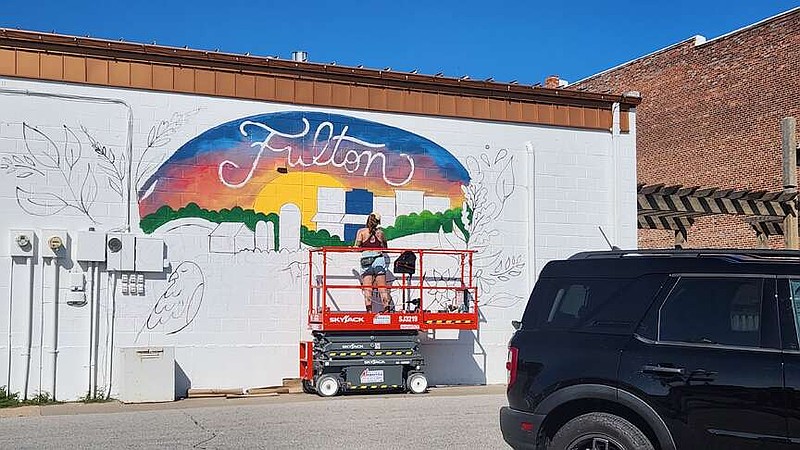 New mural being painted in the Brick District | Fulton Sun