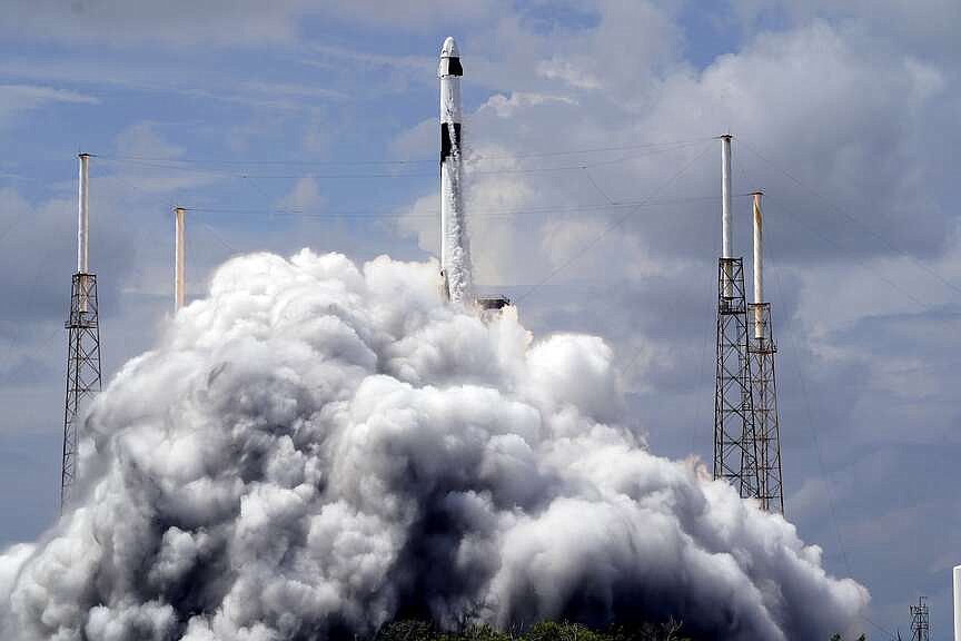 SpaceX launches rescue mission | Northwest Arkansas Democrat-Gazette