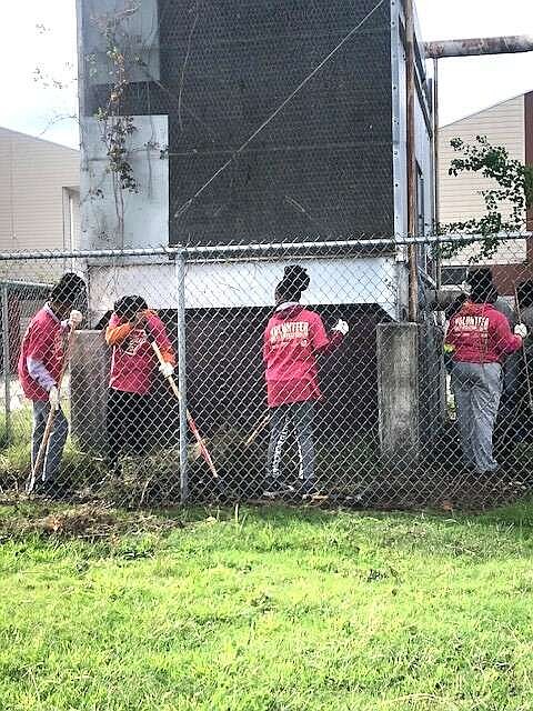 PBHS Cleanup | Pine Bluff Commercial News