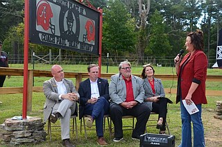 Historical marker celebrates Bryant | Pine Bluff Commercial News