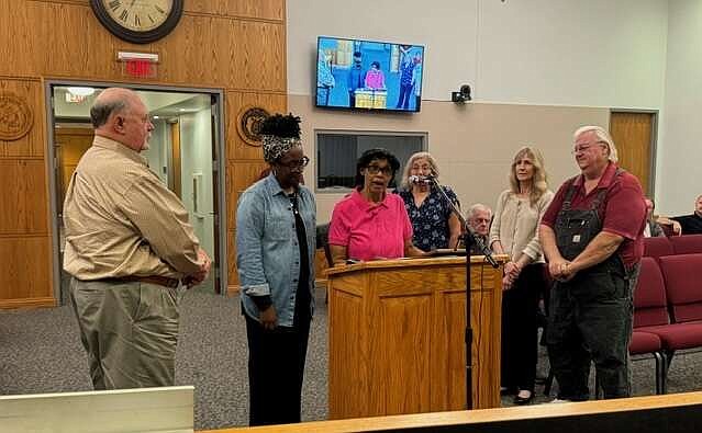 A recap of the news gathered by the Fulton Sun the week of Oct. 6-11 ...