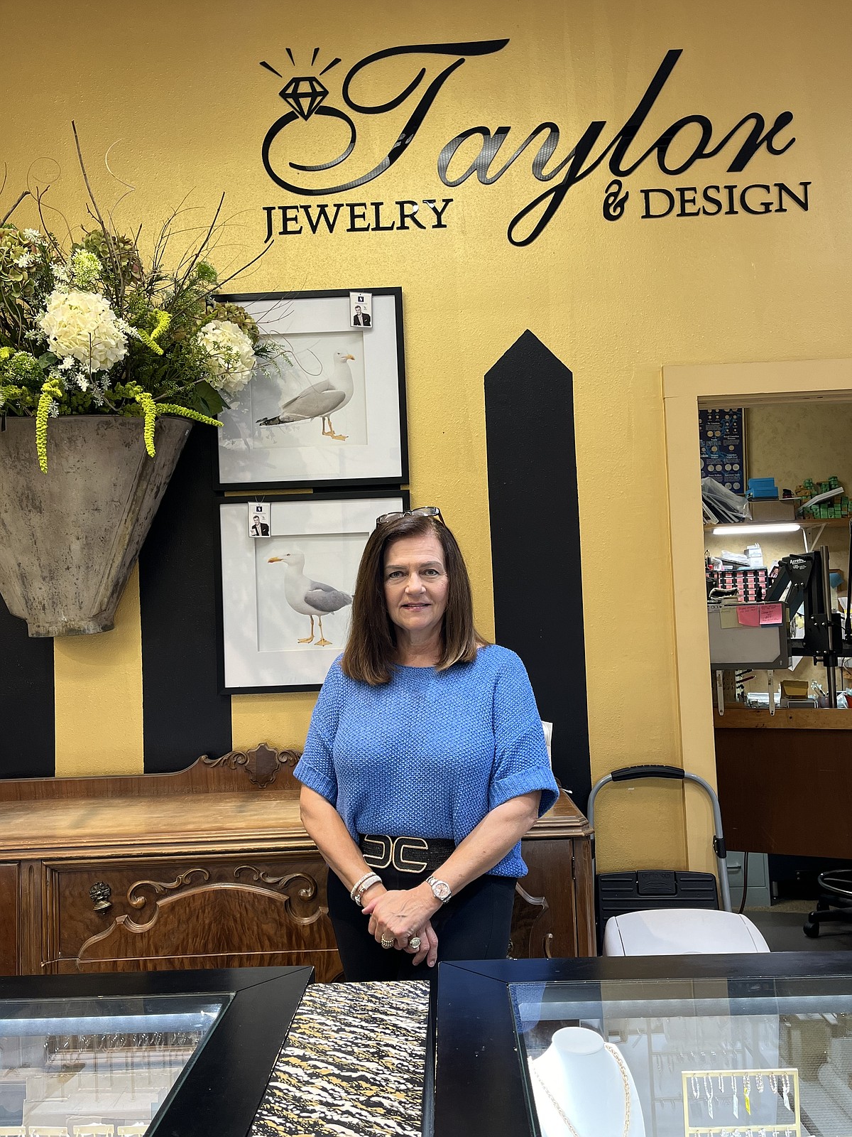 Shining bright: local jewelry designer adds sparkle to the community ...