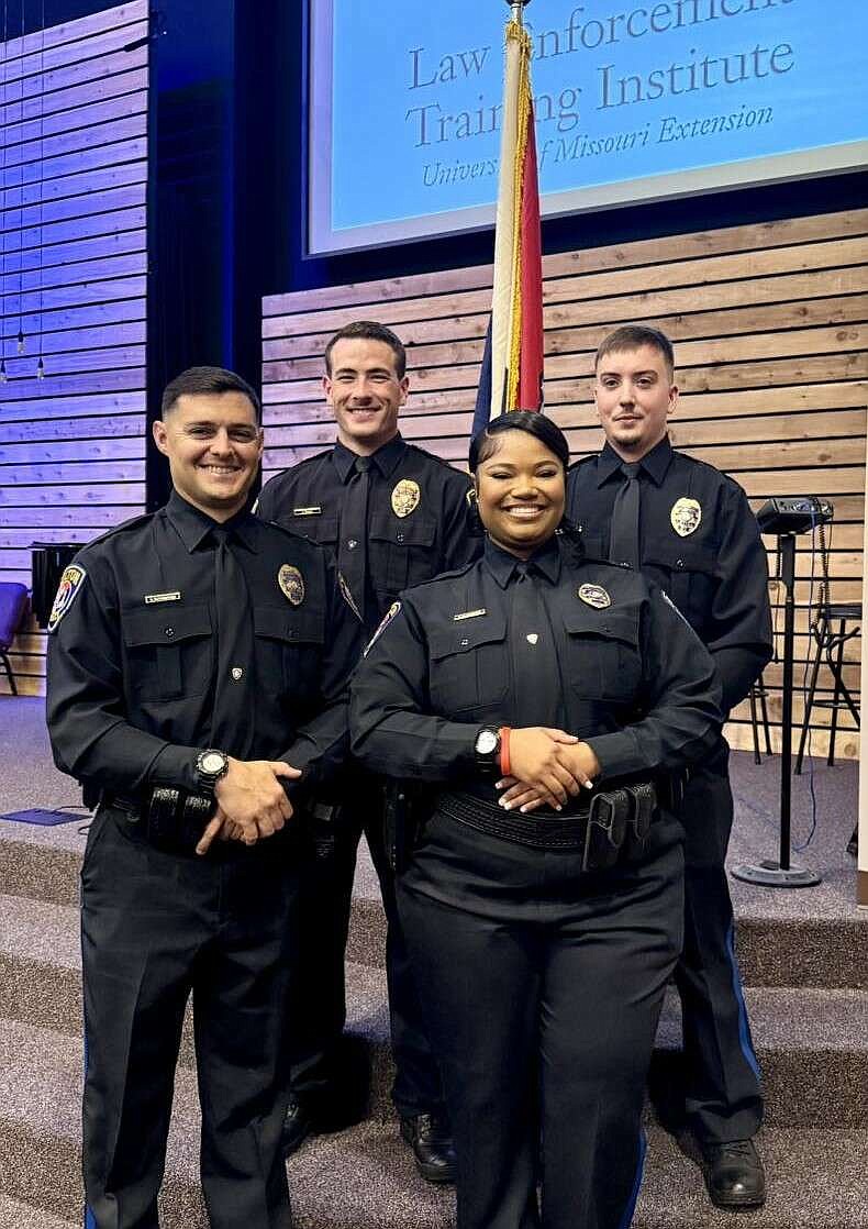 Fulton Police recruits graduate from training | Fulton Sun