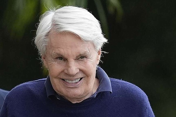 Former Abercrombie And Fitch Ceo Pleads Not Guilty To Sex Trafficking