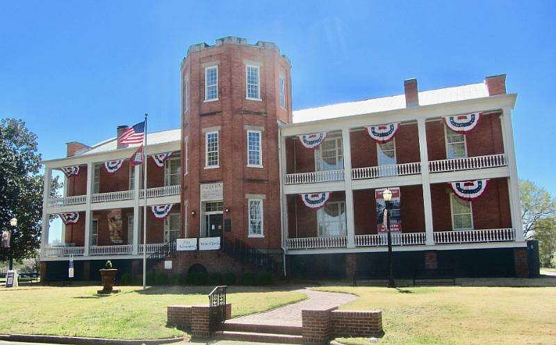 ARKANSAS SIGHTSEEING: Museums, monuments, cemeteries keep veterans ...