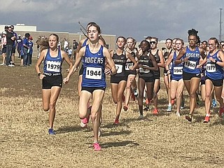Rogers’ Beshears sets record to win 6A-West girls race while ...