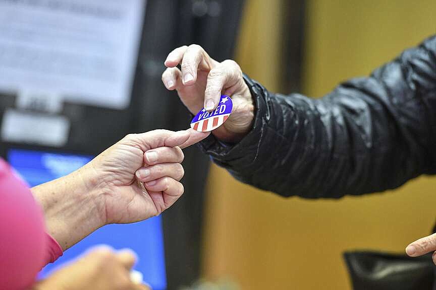 Fayetteville candidates for mayor, City Council report campaign ...
