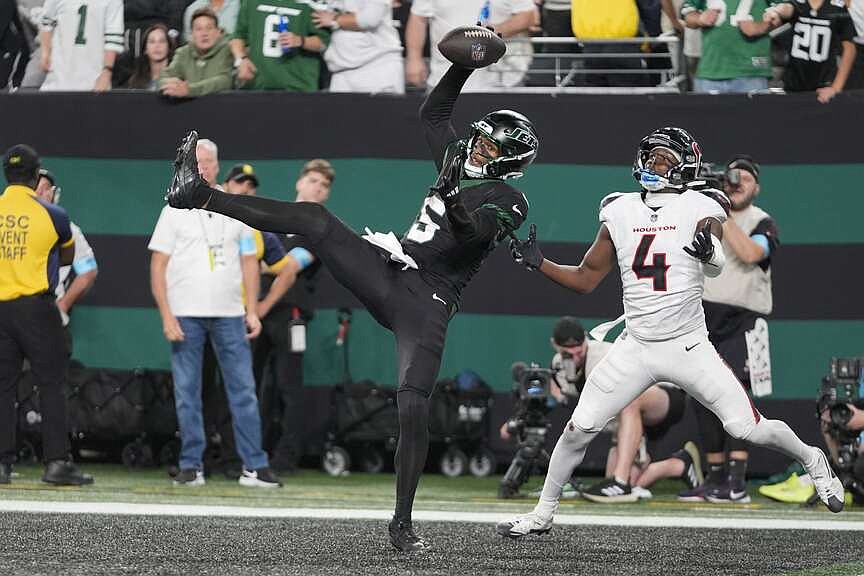 One-handed catch highlights Jets win | Northwest Arkansas Democrat-Gazette