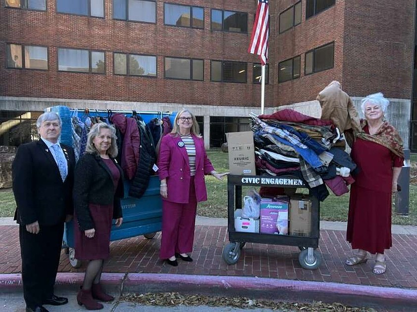 Jacket drive spreads warmth to veterans | Pine Bluff Commercial News