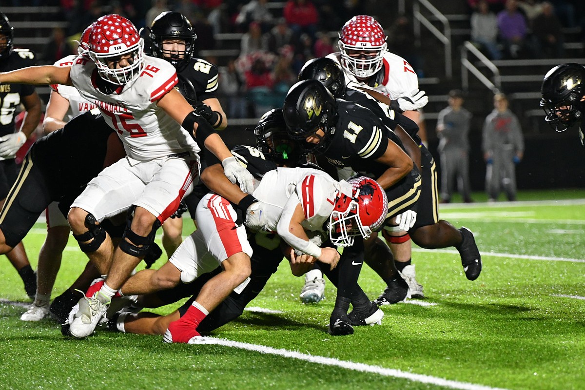 Prep Football: Three Texarkana teams take state rankings into playoffs ...