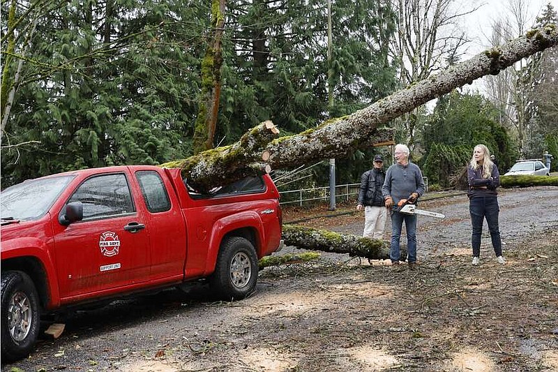 ‘Bomb cyclone’ kills 2 and knocks out power to over half a million ...
