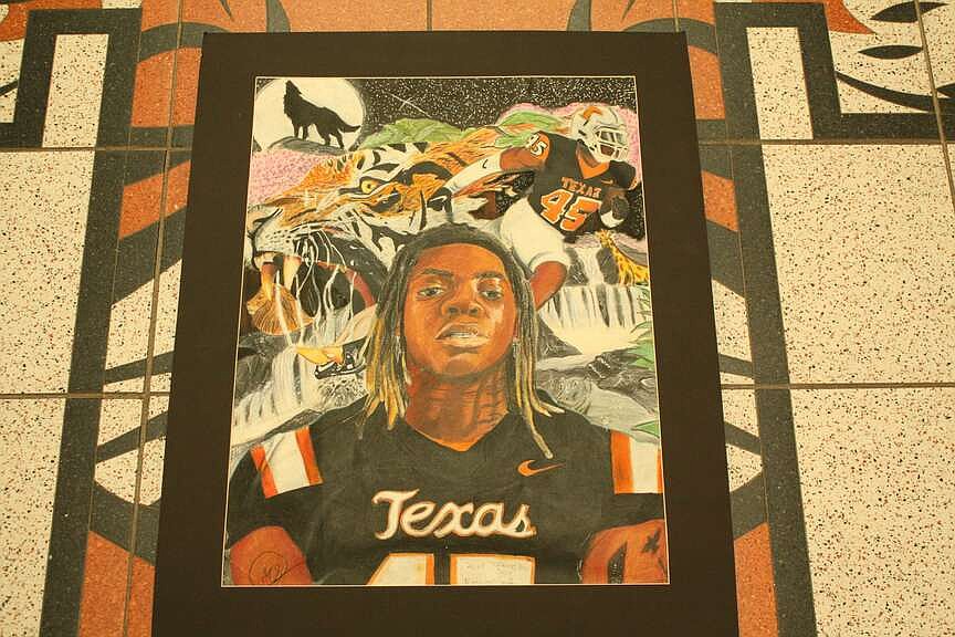 Texas High School footballer recognized for art at state conference ...