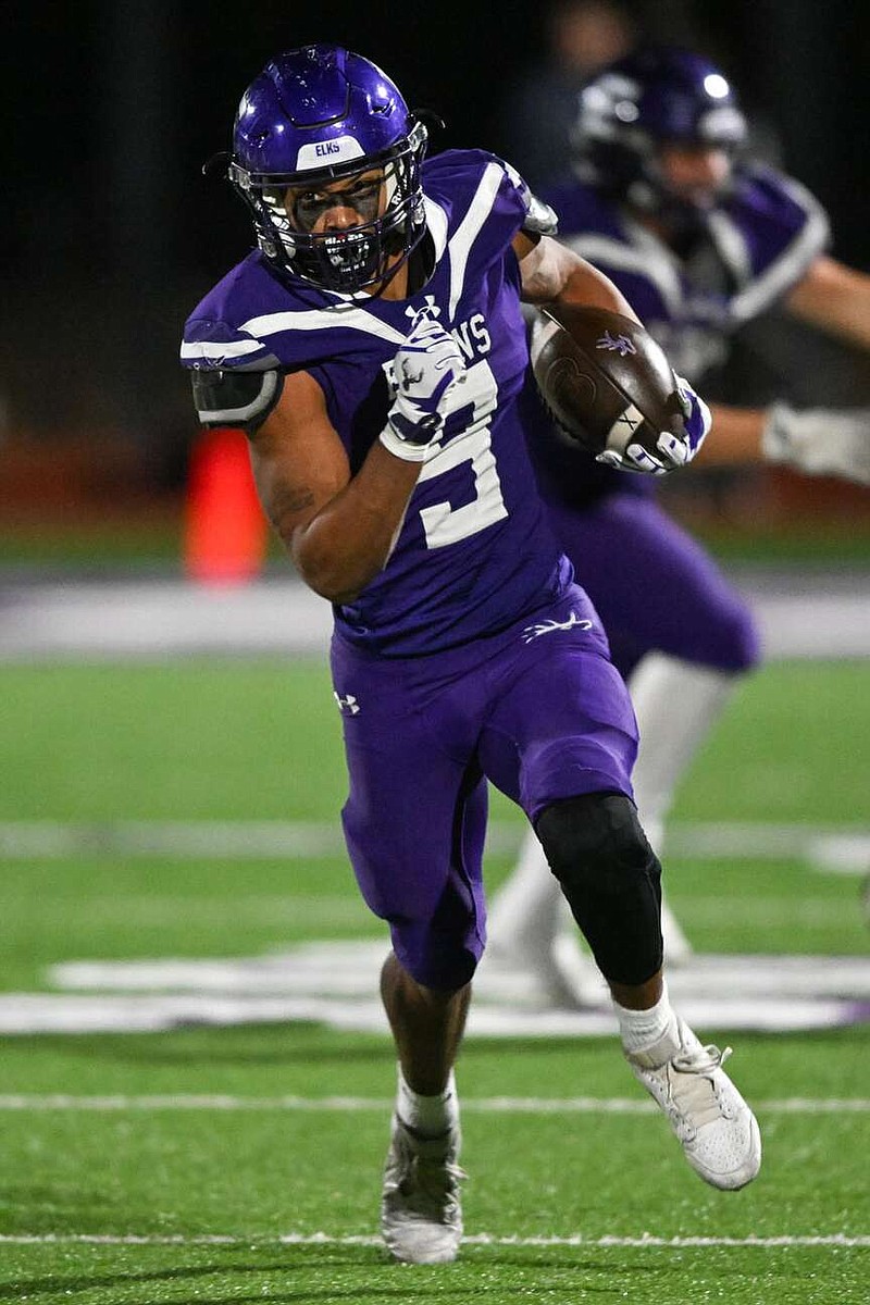 Walden displays skill at running back for Elkins | Northwest Arkansas ...