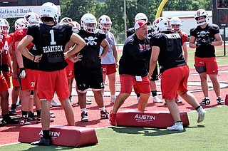 Former Poteau football coach subject of ‘sexual deals with player moms ...