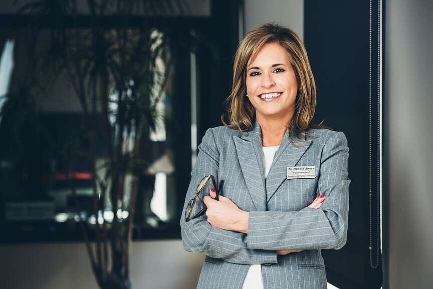 Bentonville’s Debbie Jones among final four for national superintendent ...