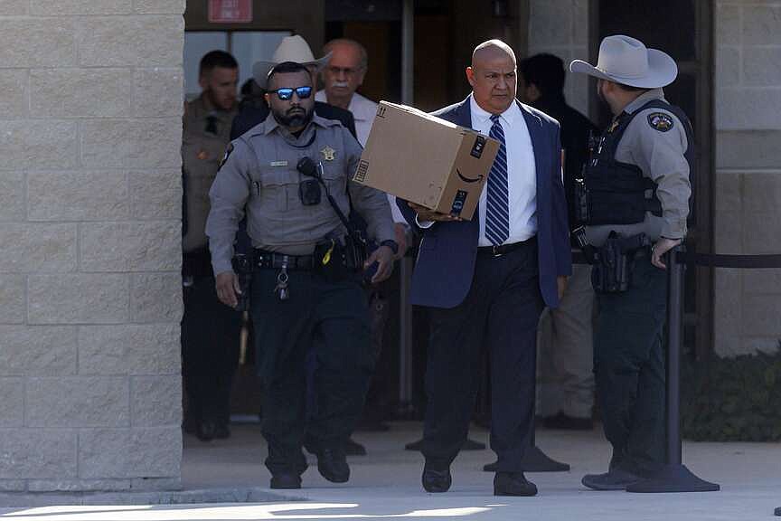 Ex-Uvalde schools police chief loses bid to toss criminal charges related to 2022 shooting | Hot ...