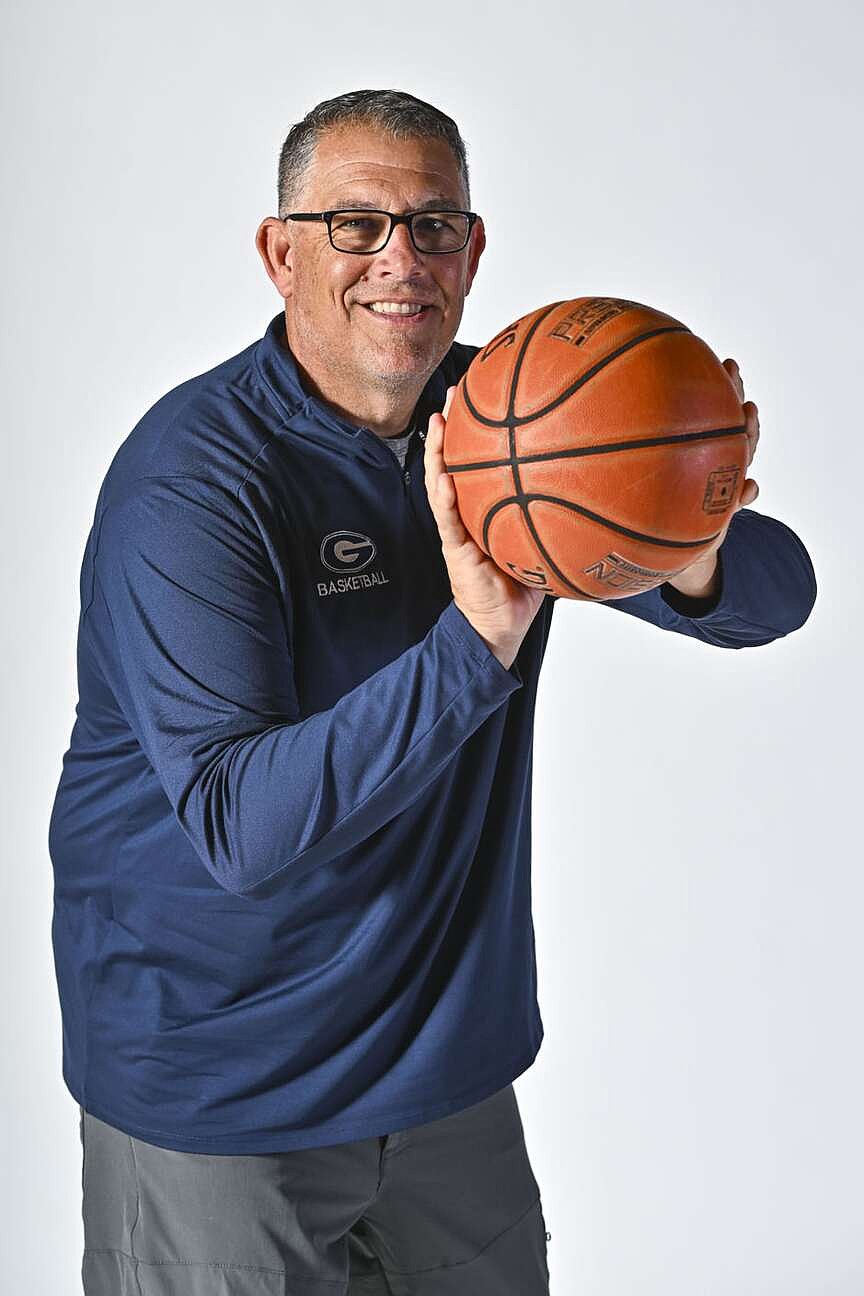 Bulldogs ramp up schedule to play in Bill Frye Invitational | Northwest ...