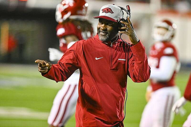 Arkansas football's brotherhood impresses Louisiana DB prospect | Whole ...